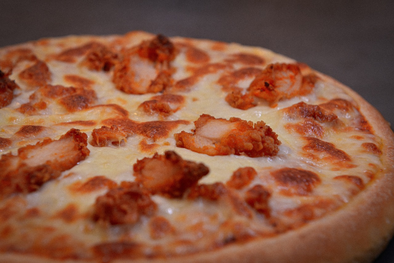 Home-o – Yelo Box Pizza